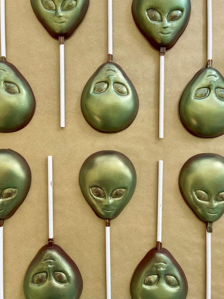 Chocolate Alien Lollipop – Chocolatá Chocolate